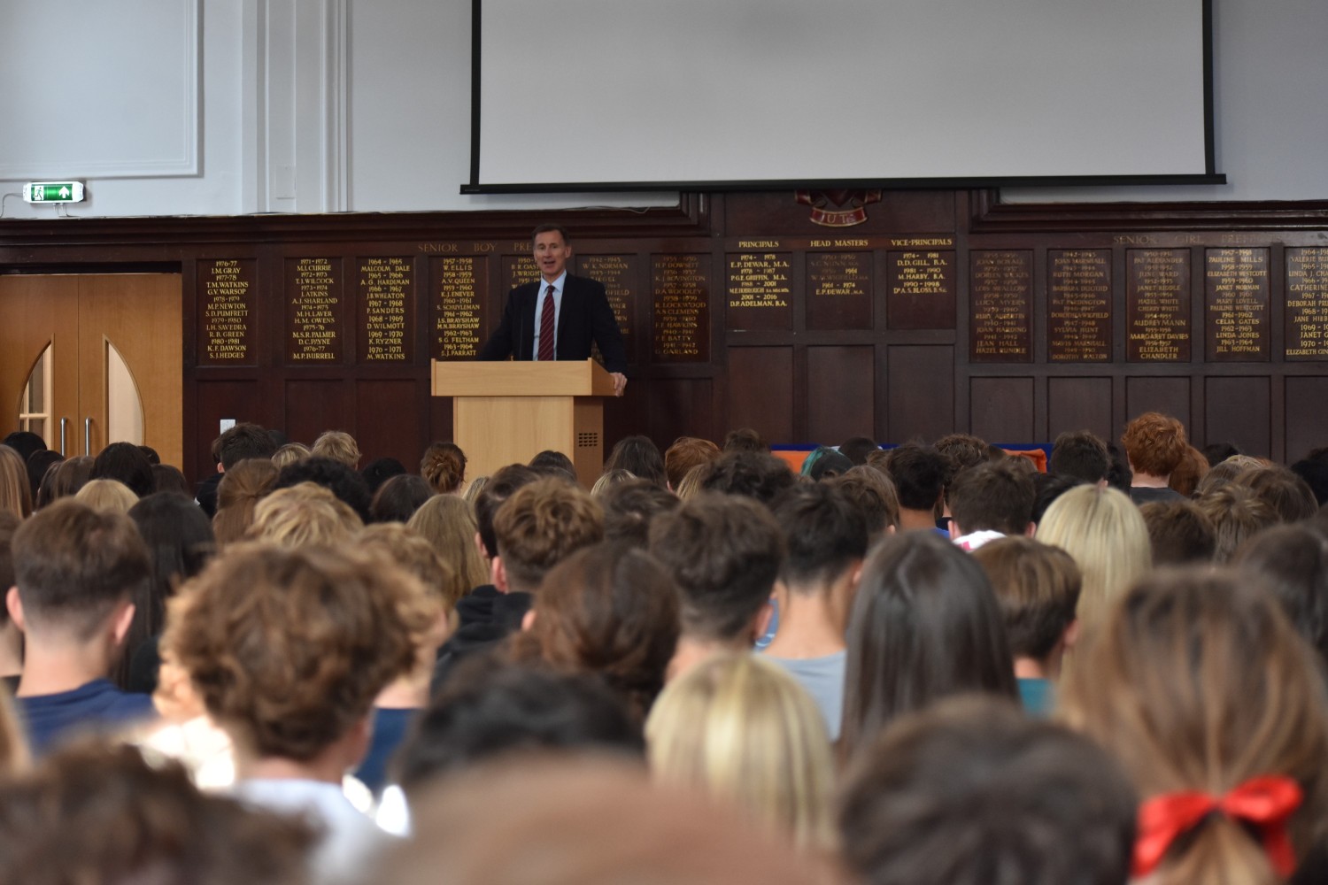 Jeremy Hunts visits Godalming College